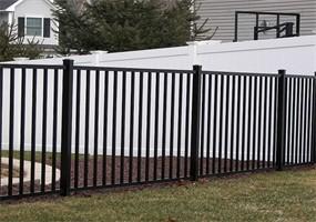 China Galvanized Steel Pipe Fence / Cheap Wrought Iron Fence Panels for Sale / Fence Panels Square Tube for sale