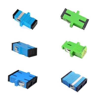 China Earless Dustproof Quad SC Glasvezel Adapter met APC UPC PC PBT Materiaal 1 Poort/2 Poorten Te koop