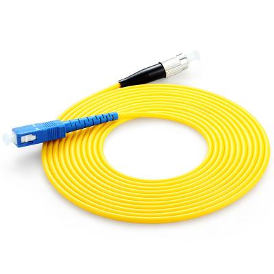 Chine Fonction de connexion de fibre optique Longueur personnalisable SC FC Patchcord à fibre optique à vendre