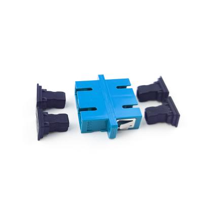 Cina FTTH SC Adapter in fibra ottica con materiale PBT UPC Eared Dustproof Duplex Coupler in vendita