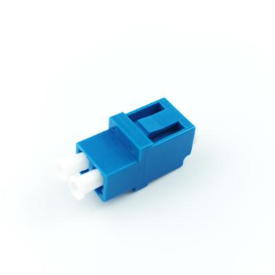Cina Flancheria standard a 2 porte duplex LC UPC Adapter a fibra ottica utilizzato accoppiatore senza orecchie per FTTH in vendita