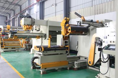 China Air Cylinder Overall Offser Decoiler Straightener Feeder For Electrical Appliance Continuous Pressing Production for sale