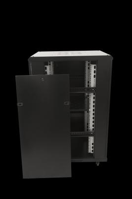 Cina 18U Server Rack Floor Standing Network Cabinet con porta in vetro rinforzato o porta a maglia in vendita