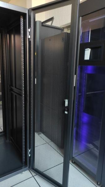 Quality 800*1200*2200mm 19 Inch Data Center Server Rack SPCC Cold Rolled Steel Network for sale