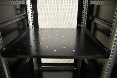 Cina 600*800*2000mm Data Center Server Rack personalizzabile con porta in vetro temperato e logo in vendita