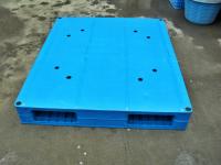 China Blue Reusable Plastic Pallets 1000x1000x150mm with 6T Static Load and 1.5T Dynamic Capacity for sale