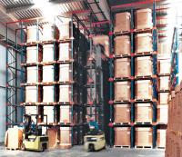 China Drive-In Pallet Rack System with 5000mm Height and 2000KG Capacity - High Density Storage Racking for sale