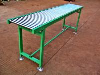 China Powered Roller Conveyor Systems with 30-120KG Load Capacity and 620-1200mm Width Options for Industrial Material Handling for sale