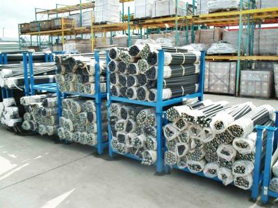 Cina Portatile resistente industriale che impila gli scaffali per immagazzinaggio delle gomme in vendita