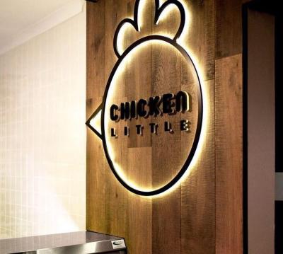 Cina Pubblicità esterna Lettere LED in acciaio inossidabile con dimensioni e sorgenti luminose personalizzate in vendita