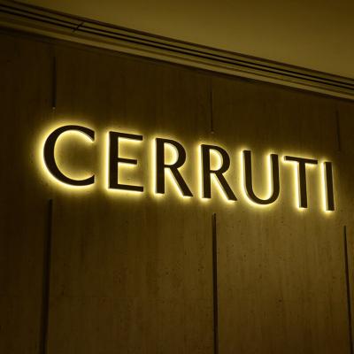 Cina Logo in metallo personalizzato Segno di acciaio inossidabile retroilluminato all' esterno Lettera pubblicitaria illuminata in vendita