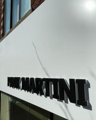 Cina Segnale 3D illuminato in metallo all'aperto con segnale di lettera LED retroilluminato professionale in vendita