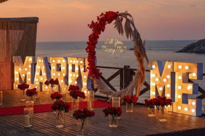 Cina 5000 ore di lavoro per tutta la vita Marquee illumina lettere Vuoi sposarmi Neon Sign Sign Wedding Party Sign in vendita