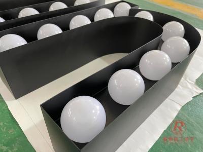 Cina Piattaforma di alimentazione a presa Decorazione Lettere a marciapiede Led 2ft 3ft 4ft 5ft Giant Light Up Numeri in vendita