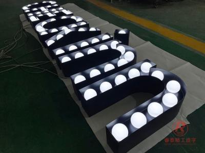 Cina Piattaforma di alimentazione a presa Decorazione Lettere a marciapiede Led 2ft 3ft 4ft 5ft Giant Light Up Numeri in vendita