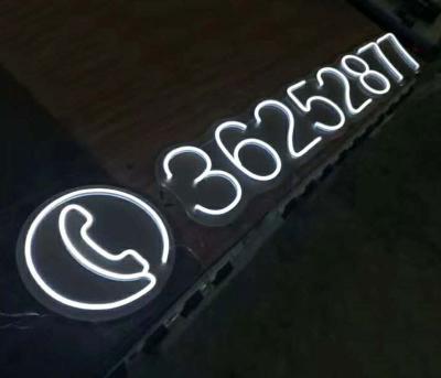 Cina Il suo e il suo segno del bagno Neon Light Peace Sign Hand con 110-240 V di tensione di ingresso in vendita