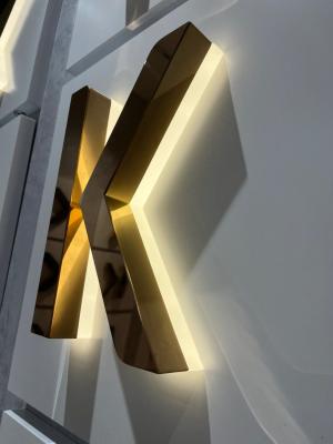 Cina Segnaletica esteriore essenziale taglia personalizzata segnali luminosi in metallo con lettera canale 3D in vendita