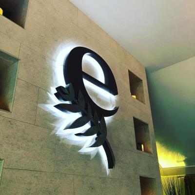 Cina Segnali in metallo fabbricati su misura con lettera di alluminio spazzolato e retroilluminazione a LED in vendita