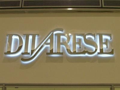 中国 シグネージ バックライト ロゴ 柔らかい暖かい白い光付きのLED文字 販売のため
