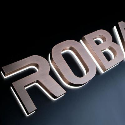 中国 多彩の照明ロゴ付きの LED アクリル 双面掲示板 販売のため
