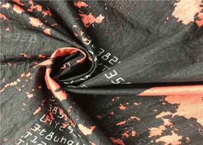 Cina Solidità di colore acceso stabile stampata personale del tessuto del modello di codice per l'indumento di svago in vendita