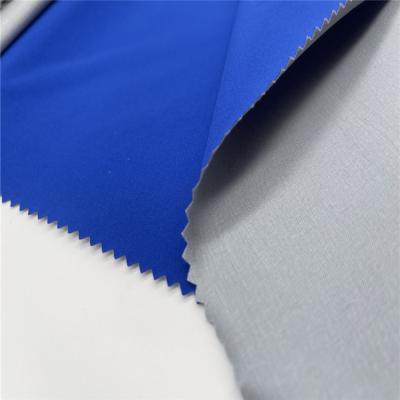 中国 100%のポリエステル3つの層のジャケットをハイキングするための極度の伸縮織物の結合 販売のため