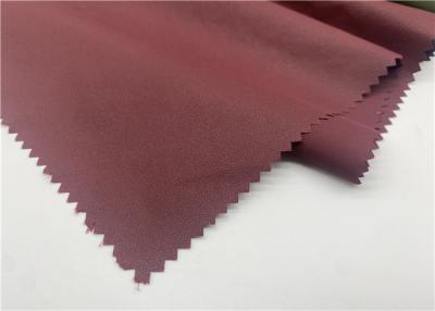 China 100% nylon die het Lichtgewichtafweermiddel van het de Stoffenwater van het de Winterjasje in reliëf maken Te koop