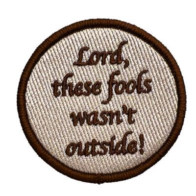 Cina Le parole progettano Logo Embroidery Patches che su ordinazione il PMS colora Stainable riutilizzabile in vendita