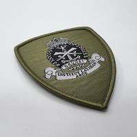 China Custom Machine Woven Iron On Patches Eco Friendly Polyester Jacket Patch 100 Pcs MOQ for sale