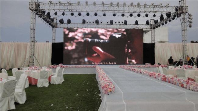 Mobile Seamless Outdoor Rental LED Display Die Cast Aluminum Anti - Corrosion