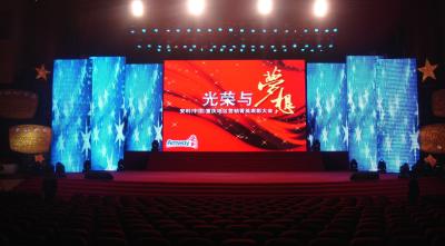 China Full Color Stage Led Curtain Display , Floor Standing Led Screens For Events for sale