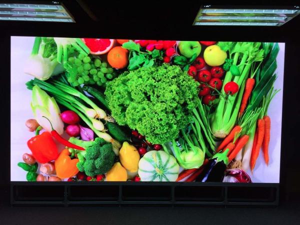 Quality 800nits Brightness Small Pixel Pitch LED Display High Stability Wide Viewing Angle for sale