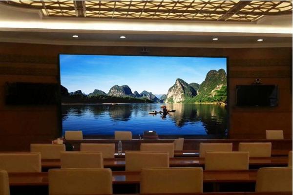 Quality P16 P20 Indoor LED Video Wall Easy Operation 900 - 1100nits Brightness for sale
