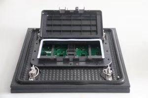 China Full Color RGB Advertising P8 Outdoor Led Display Screen 320x320mm Module IP65 for sale