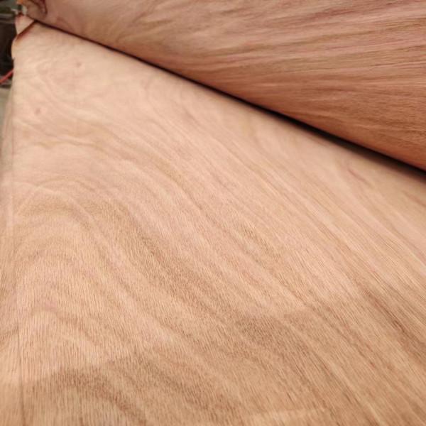 Natural Wood Rotary Cut PQ Veneer Sheet With 0.15-0.3mm For Plywood