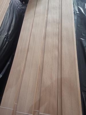 China Quarter Cut and Crown Grain Oak Veneer Sheets The Natural Solution for Customization for sale