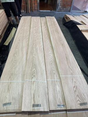 China Natural Finish Oak Veneer Sheets High Durability Unfinished and Durable for sale