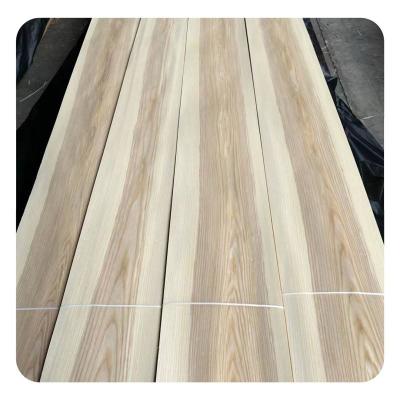 China Modern Ash Wood Veneer 0.6mm 1.5mm Thickness 2500*640 Mm for Furniture Production for sale