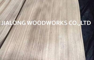 Cina Compensato di legno affettato decorativo del foglio per impiallacciatura del grano di Zebrano del taglio sottile del quarto in vendita