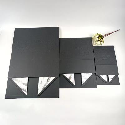 China Foldable Multiple Size Cardboard Gift Packaging Box With Magnetic Closure for sale