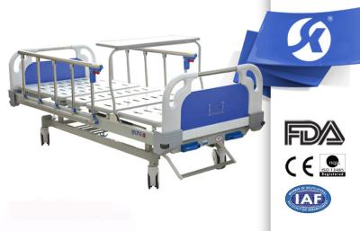 Cina Letto di ospedale manuale professionale della lega di alluminio con il tavolo da pranzo/supporto delle scarpe in vendita