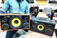 China Powerful Wireless Guitar Amplifier Band Techno R&B Classical for sale