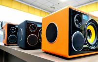China Powerful Wireless Guitar Amplifier Band Techno R&B Classical for sale
