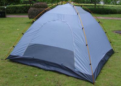 Cina 350*210*135CM All'aperto Four Season Camper Shelter PU Coated Double Layer Trekking Tent in vendita