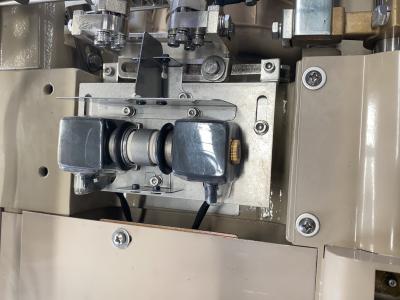Cina Alta acqua ad alta velocità Jet Weaving Loom di Denisity con lo spargimento della camma in vendita