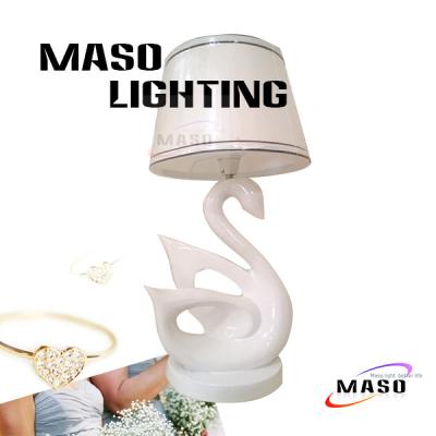 China Elegant Inovative Swan Table Lamp Resin Material Stand For Bedroom MS-T2004 E14 Base for sale