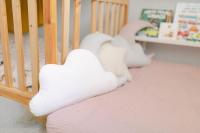 China Decorative Nursery Pillow with 80 Fabric Count and ≥600TC Thread Count White Cloud for sale