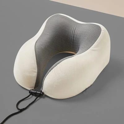 Cina Cospino per il collo da viaggio in schiuma di memoria portatile con disegni personalizzati e copertura in cotone al 100% in vendita