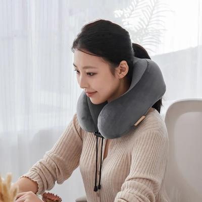 Cina Conforto elevato cuscino per il collo di viaggio in schiuma di memoria portatile con disegno a forma di U personalizzato in vendita