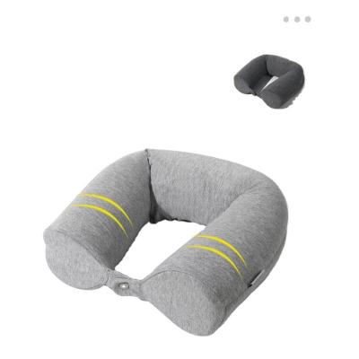 Chine Coussin de voyage en mousse de mémoire en polyester/coton pour support de cou d'avion 62*10*10CM à vendre